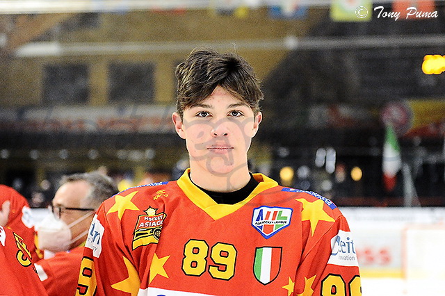 Asiago: tre giovani promesse ancora in Giallorosso | HockeyTime